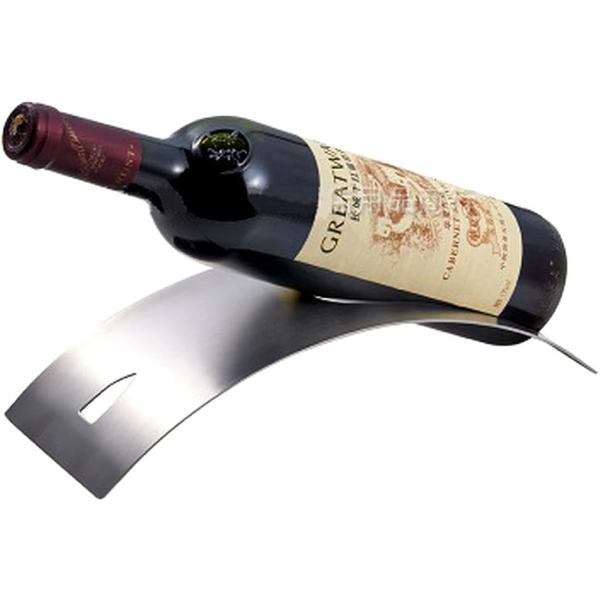 バリエーションコード : 2BFJO9DH2Z・特別なワインをオシャレに置ける「ワインホルダー」です。・お気に入りのボトルをインテリア感覚で飾ればオリジナルの空間が広がります。・キッチン、ダイニングルーム、お店の空間をチョット素敵に演出しま...