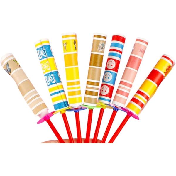 バリエーションコード : 2BJLGNG19W「昔ながらのおもちゃ」振ると紙がヨーヨーのように伸びる、縁日の定番のオモチャです。カラフルなボーダー柄のアソートセットです。「イベントやお祭りで大活躍」たっぷり100個入りなのでイベントやお祭り...