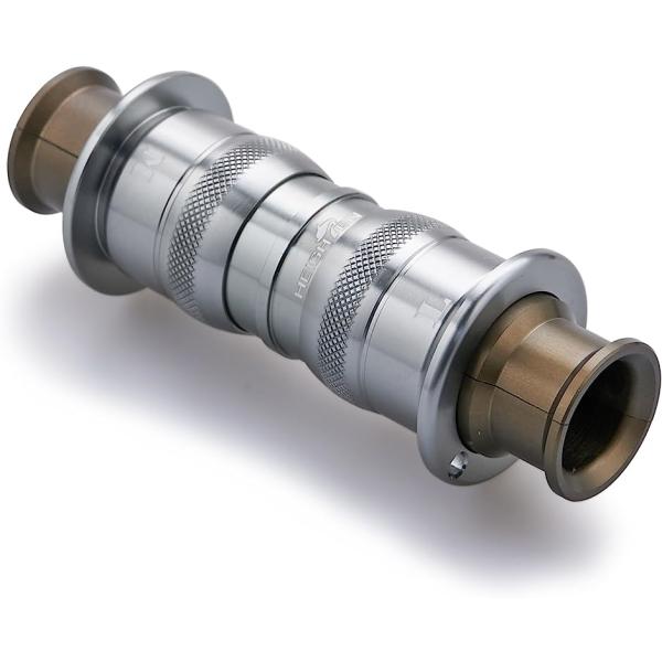 バリエーションコード : 2BJINC2WG4「用途」エギのカンナ直し用針修正道具。「特点1」エギのカンナを道具の穴に差し込むことで簡単に修正できる。「特点2」修正穴は「M」と「L」の２サイズがあり、ほとんどのエギのカンナを修正できる。「サ...