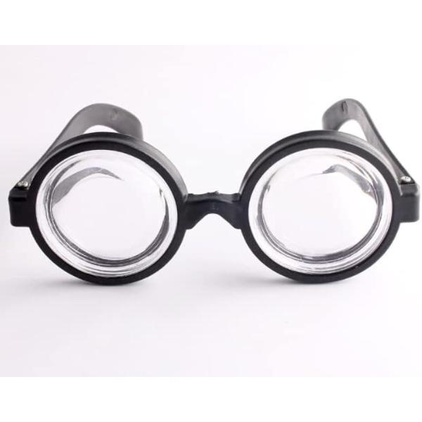 バリエーションコード : 2BJJP2PL5Vvハロウィンなどに大活躍するパーティーメガネです。vかけるだけで受験生に変身できちゃいます。。v漫才やコントの小道具としてパーティー、忘年会、2次会などの余興でも活躍。。。vこちらの商品は、Ca...