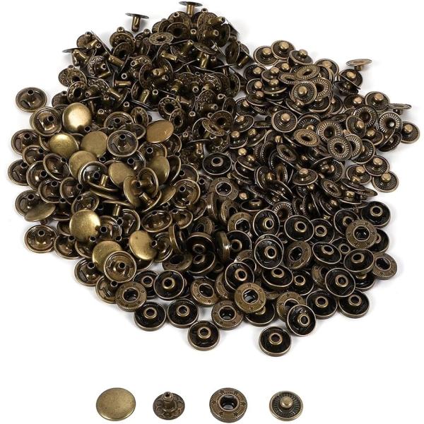 バリエーションコード : 2BJPXTO4VI財布、小銭入れ、ポーチやポケットなど小物や洋服パーツにおすすめのバネホックです。大容量100セット入りでお得のパーツです。レザークラフトやDIYで使い勝手のいい12.5mmのメタルボタンです。バ...