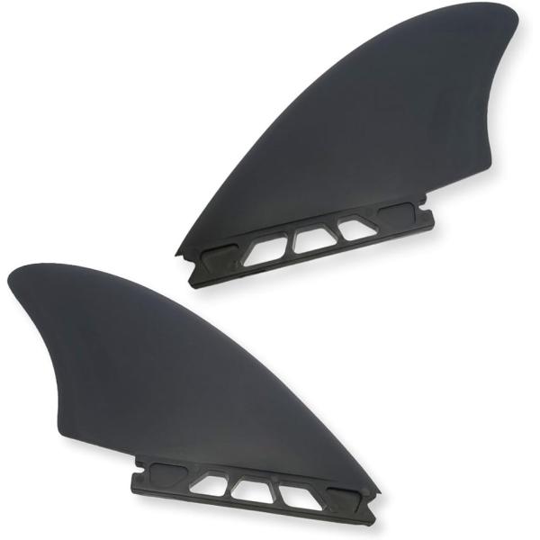 バリエーションコード : 2BJJLLKWGHサーフボード用のツインキールフィンです。軽い・強い・腐食しない特徴を持つカーボンコンポジット材を使用しマット仕上げで耐摩耗性の滑らかな表面構造になっています。「商品詳細」材質：グラスファイバー3...