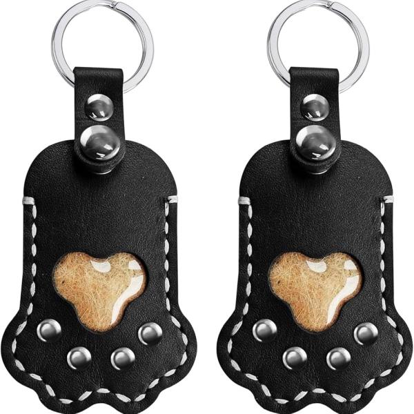 バリエーションコード : 2BRC6GNKRF＊思い出を形にする心温まるメモリアルグッズ＊大切なペットの思い出の毛をそっと保管できる収納ケース＊オシャレな肉球形デザインで、日常になじむ仕様＊バッグや鍵に付けて毎日持ち歩けるコンパクトサイズ＊...