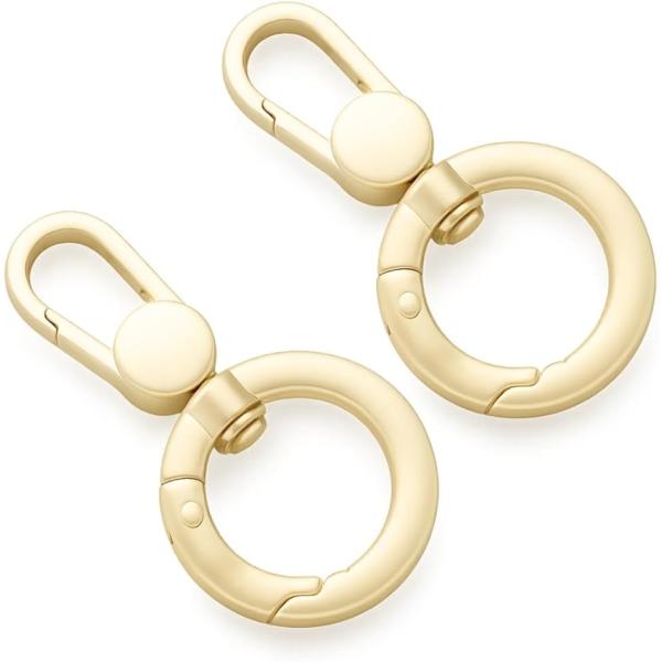 「おしゃれなデザイン」マットな質感でデザイン性を重視したカラビナ。端末やバッグのカラーに合わせやすく、用途やスタイルに応じたコーディネートが可能です。「回転で快適」ジョイント部が360度回転するため、ストラップがねじれにくく絡まりを抑制。歩...