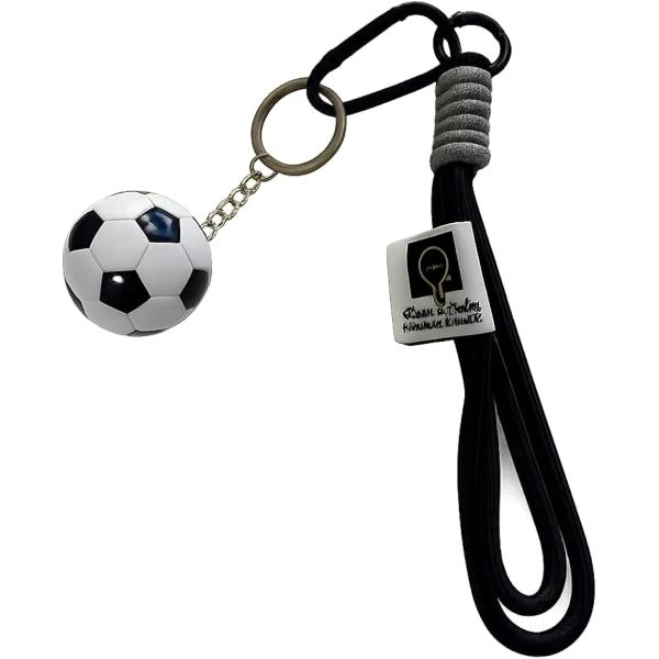 バリエーションコード : 2BJWYKXFS0「サッカー好きにぴったり。お洒落なデザイン」サッカーボールをモチーフにした、スポーツ好きにうれしいキーホルダー。リュックやバッグ、サッカーグッズなどに付けてもお洒落なデザイン。キーホルダー キー...