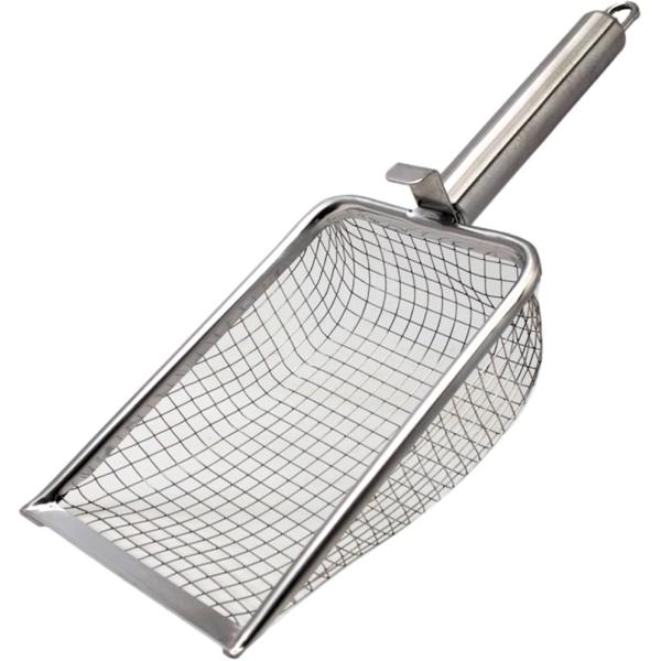 バリエーションコード : 2BRRR1DOFI「猫砂に合わせて選ぶ、フック付きステンレススコップ」コンスタントに行わなければいけない猫トイレのお掃除。短時間で効率よく済ませたいですよね。砂の種類に合わせて選べる2種類の網目、ガバッと一気にす...