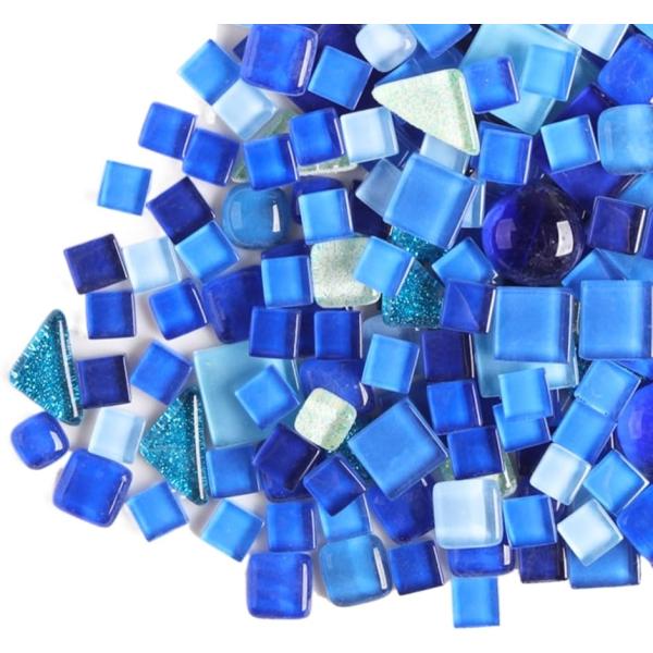 バリエーションコード : 2BU08N3YH9「多彩なタイルセット」ガラスモザイクタイルが500gたっぷり入った大容量セットです。正方形・三角・丸など不揃いの形と透明でカラフルな色合いで、DIYやクラフトの幅を広げてくれます。お子様の工作や...