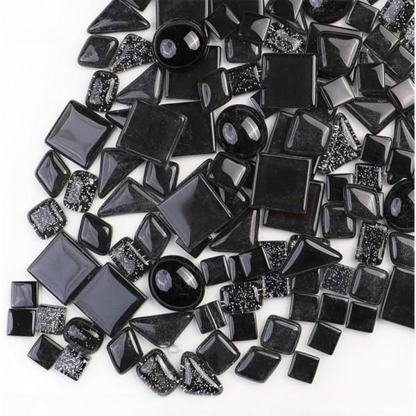 バリエーションコード : 2BU08N3YH9「多彩なタイルセット」ガラスモザイクタイルが500gたっぷり入った大容量セットです。正方形・三角・丸など不揃いの形と透明でカラフルな色合いで、DIYやクラフトの幅を広げてくれます。お子様の工作や...