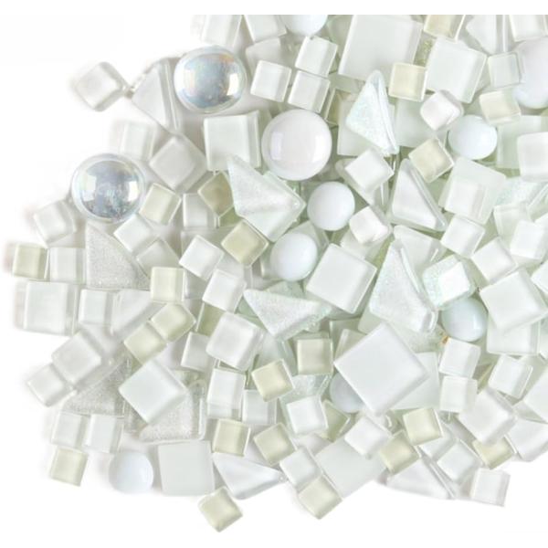 バリエーションコード : 2BU08N3YH9「多彩なタイルセット」ガラスモザイクタイルが500gたっぷり入った大容量セットです。正方形・三角・丸など不揃いの形と透明でカラフルな色合いで、DIYやクラフトの幅を広げてくれます。お子様の工作や...