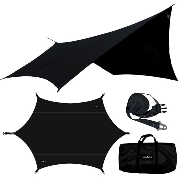 バリエーションコード : 2B9QTTWQWV「難燃加工」 タープ生地に難燃性塗料を加えることによって、ポリエステルタープの弱点を克服。焚き火の火の粉が飛んでも穴が空きにくく、燃え広がりにくい素材を提携工場と開発に成功。TCタープより軽く、...