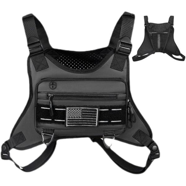 「大容量で整理整頓しやすい収納力」スマホ、財布、イヤホン、鍵、ペットボトルなど、日常やアウトドアで使うアイテムをしっかり収納。多層構造で荷物を分類しやすく、見た目もすっきり。「揺れにくい4点固定で快適ランニング」人間工学に基づいた4点ベルト...