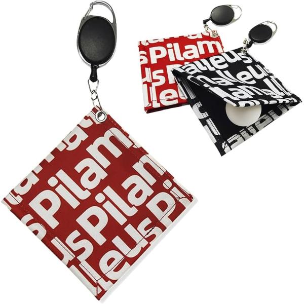 バリエーションコード : 2BU62FN4S3「手入れが簡単便利」 ゴルフクラブの手入れに使えるアイテムで、プレー中でもすぐに汚れを拭き取れます。ゴルフボール拭きとしても使用でき、表面の汚れをすばやく落とします。ゴルフボールクリーナーとして...