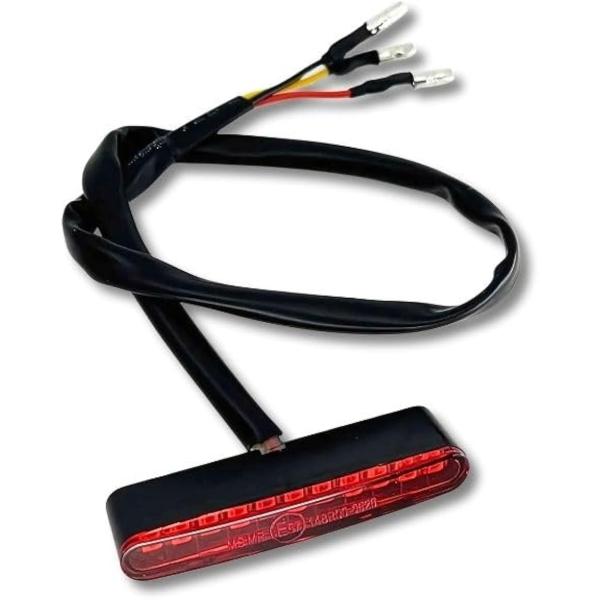 バリエーションコード : 2BU93CR8SQ「高輝度11連LEDで安全性アップ」本製品は11連のLEDを搭載したバイク用テールランプです 夜間でも遠方からの視認性を確保し、後続車からの被視認性を高めることで事故リスクを軽減 省エネで長寿命...