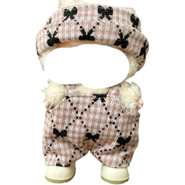 バリエーションコード : 2BUCDLDOIJ＊ ラブブ専用のチェック柄のオーバーオールと帽子です。いつものラブブを、流行のスタイルにコーディネートしてみませんか？写真撮影やSNS投稿にもぴったり。コレクションにも最適なアイテムです。プレゼ...