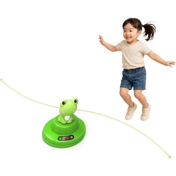 「ジャンプするだけ。楽しく続けられる自動縄跳びマシン」スペースがなくても大丈夫。カエル型のこの電動縄跳びマシンなら、その場でジャンプするだけでエクササイズができます。室内でも屋外でも使用OK。ロープの長さは片側約55cmと、十分な長さで家族...