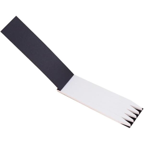 「プロ仕様の品質」先端が細いスティック型で精油瓶の口にもぴったりフィット。「香りの定着力」厚みのある紙でしっかり香りをキャッチし、長時間香りが持続。「香りの変化を確認」トップ〜ラストノートまで、香りの変化をじっくり体感。「使いやすさ」1本ず...