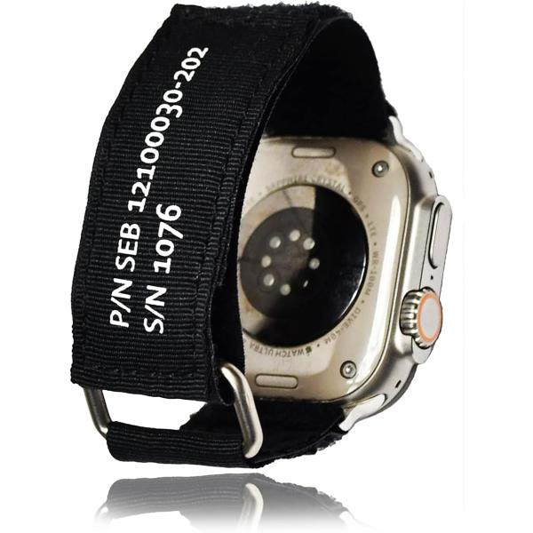 バリエーションコード : 2B950XDWPW「＊＊ご注意ください＊＊」このバンドは、1970年代のアポロ計画の宇宙飛行士が宇宙服の上からつけていた当時の腕時計ベルトを再現し、アップルウォッチ用に改良しデザインしました。当時のアポロの宇宙飛...