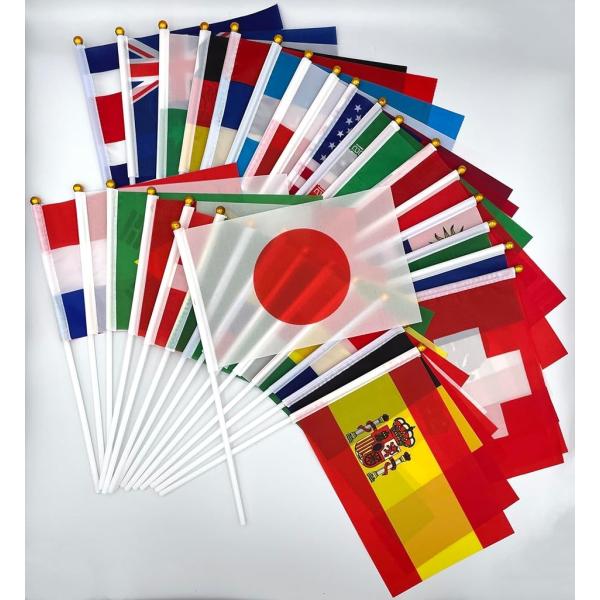 バリエーションコード : 2BUXIC3WYH「世界の強豪国を網羅。豪華32ヵ国セット」 日本・フランス・ブラジル・アメリカ・韓国・ドイツなど、W杯や五輪で活躍する人気32ヵ国を厳選収録。18ヵ国セットでは物足りない方へ贈る、全方位応援フル...