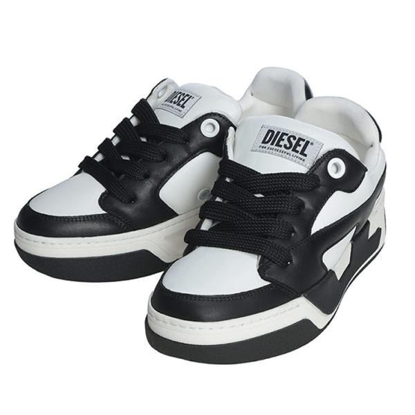 DIESELは、イタリア発のファッションブランドで、カジュアルなスタイルと斬新なデザインが特徴です。「D-OLLIE」は、上質な牛革のアッパーにアイコニックなDロゴを配した、ディーゼルのアイデンティティが息づくローカットスニーカーです。クラ...