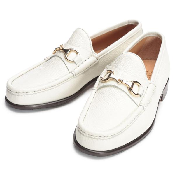 d.lepori（ダニエル レポリ）は、1956年創業、イタリアのモカシン専門メーカー。伝統製法と革新デザイン融合の「モカシーノ」は、上質レザーと職人技で柔らかな履き心地が魅力。D.LEPOLIの「ビットローファー」は、洗練されたホワイトカ...