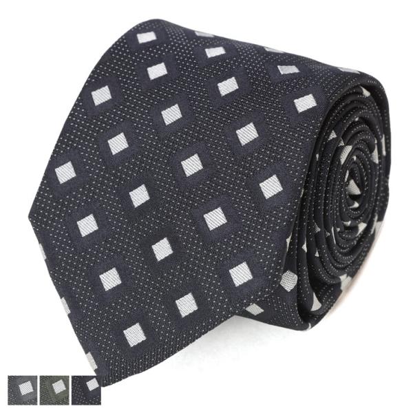 HUGO BOSS（ヒューゴ ボス）は、ドイツ発のラグジュアリーファッションブランドで、クラシックなスタイルと洗練されたデザインが特徴です。繊細なダイヤ柄が、首元に洗練された印象を添えるヒューゴボスのネクタイ。上質なシルクとポリエステルのブ...