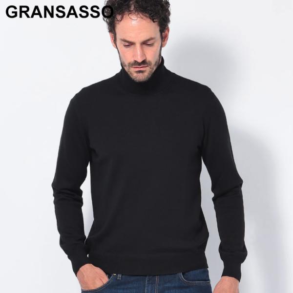 GRAN SASSOは、1952年にイタリアで創立されたブランドで、高品質のニットウェアが特徴。職人技と厳選素材を用いたエレガントなデザインが魅力です。ウールタートルネック長袖ニットは、上質なウール素材を使用したエレガントなアイテム。柔らか...