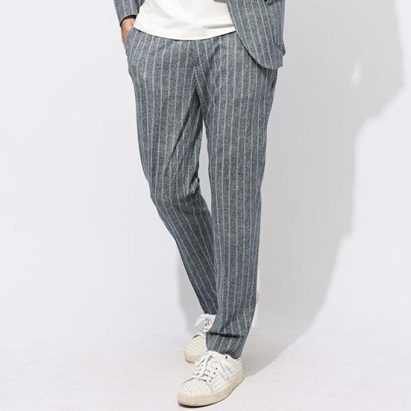 Circolo 1901は、イタリア発の快適でエレガントなメンズウェアブランドです。快適な穿き心地とスタイリッシュなデザインを両立したストライプパンツです。上質なストレッチコットン素材を使用し、伸縮性がありながらも型崩れしにくいのが特徴。ス...