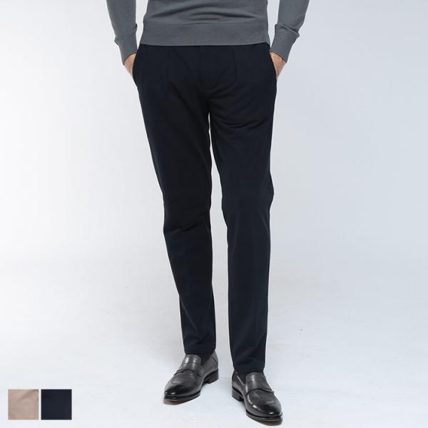 Circolo 1901は、イタリア発の快適でエレガントなメンズウェアブランドです。Circolo 1901のウエストコードパンツは、快適さと洗練されたスタイルを両立した一本です。高い伸縮性を持つストレッチ素材は、ストレスフリーな履き心地を...