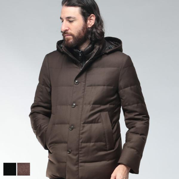 MONTECOREは、イタリア発のアウターブランド。伝統的なテーラリング技術と最新の機能素材を融合させ、機能的でエレガントなアイテムを展開。フーデッドダウンジャケット。上質な素材と立体的なパターンにより、すっきりとしたシルエットを実現。軽量...