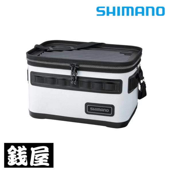 サイズ:M容量(L):32重量(kg):2.1本体寸(cm):32×45×26.5軽量でありながら、つぶれにくい保形性をもった新へらバッグ。エサ収納等に便利な32LのMサイズ、道具入れ等に便利な46LのLサイズ、へらクッション（別売り：BA...