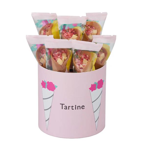 内容量 7個入り ミニブーケ賞味期限 製造日より約2ヶ月程度サイズ 11.5ｘ11.5cm重量 154g保存方法 直射日光及び高温多湿を避け、冷暗所で保存してください。色とりどりのフルーツとピスタチオでトッピングした、春らしいお花のブーケを...