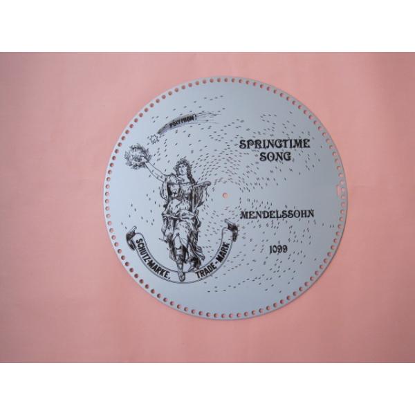 素材：鋼板にスズメッキ製　未使用　曲名：春の歌　　作曲者：メンデルスゾーンルネッサンスのディスクはRegina、Polyphone、Porter のミュージックボックスで演奏できます。ディスクのサイズ　15 1/2インチ（39cm)　スマー...