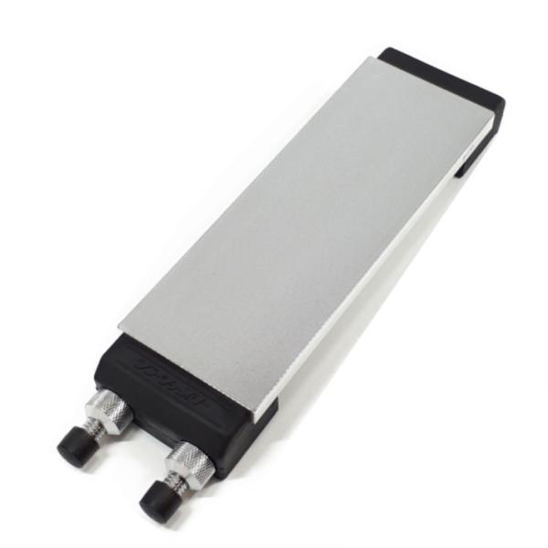 ●サイズ　・ダイヤ部：75x210mm　・ゴム台部分：70×280mm　・粒度：細目　#600●従来のダイヤモンド砥石#1000〜1200と同程度に仕上がります。●一般包丁(三徳包丁)などに適しています。※予告なくパッケージが変更になる場合...