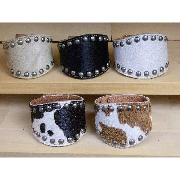 お得でオススメ商品！ギフト対応                         ?            　　　　　◆DADYハラコスタッズリストバンド◆            牛革ハラコにスタッズを使ったフォルムがかっこいいリストバンド！...