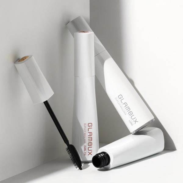 GLAMBUX DUPLEX MASCARA●しっかりとした密着感、エクステしたようなまつ毛●ボリュームとカーリング、空気のように軽やかで豊なまつ毛●しっかりとした塗り心地、ナチュラルで奥行のある目元・商品名：グラムバックス デュプレックス...