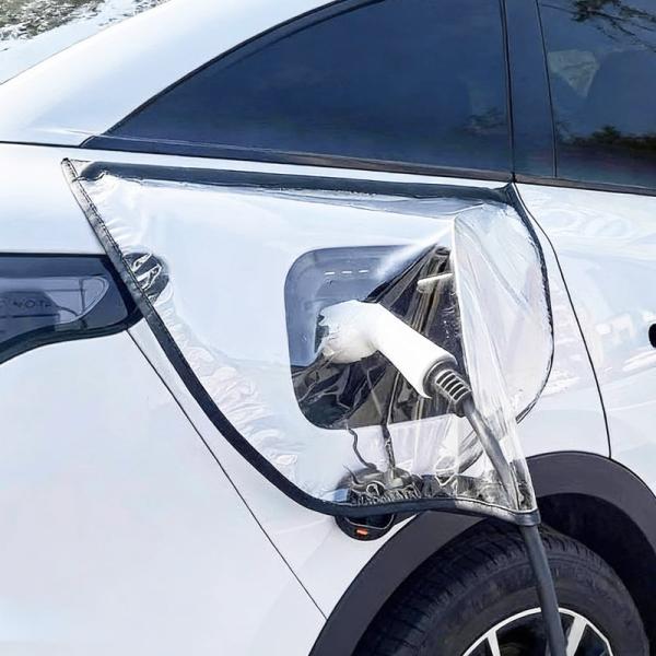 【発売日：2026年06月30日】ev充電カバー ev車充電カバー ev充電器ポートカバー 雨よけ 防水 大きめ 大きい 磁石吸着 マグネット rav4 60系 さくら 電気自動車 充電器 雨除け ブラック クリアブラック クリアホワイト屋...