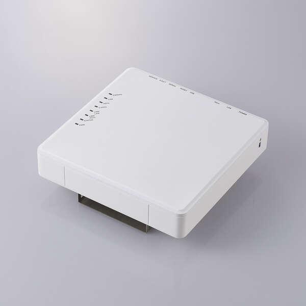 2.4GHz、5GHzの内蔵アンテナを搭載し、すべての周波数帯域を2ストリームで同時通信することが可能。2.4GHz/688Mbps、5GHz/2882Mbpsの同時通信で、最大3570Mbpsに対応。2.5Gbps対応のマルチギガLANポ...