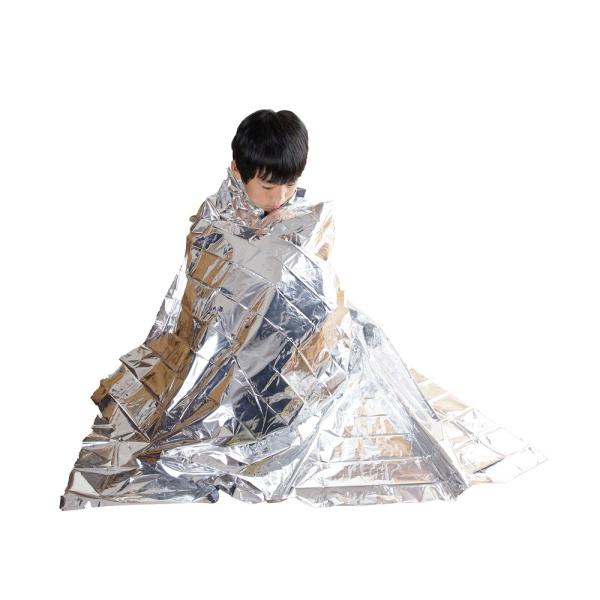 薄い！軽い！毛布より、暖かいしかも静音！ご家族一人に1枚づつご用意下さい！災害時に、スポーツ観戦に、アウトドアに！■ 1枚入り　サイズ：約210×130cm■アルミ低密着ポリエチレン※使用上の注意をよくお読み、正しくご使用下さい。※ メール...