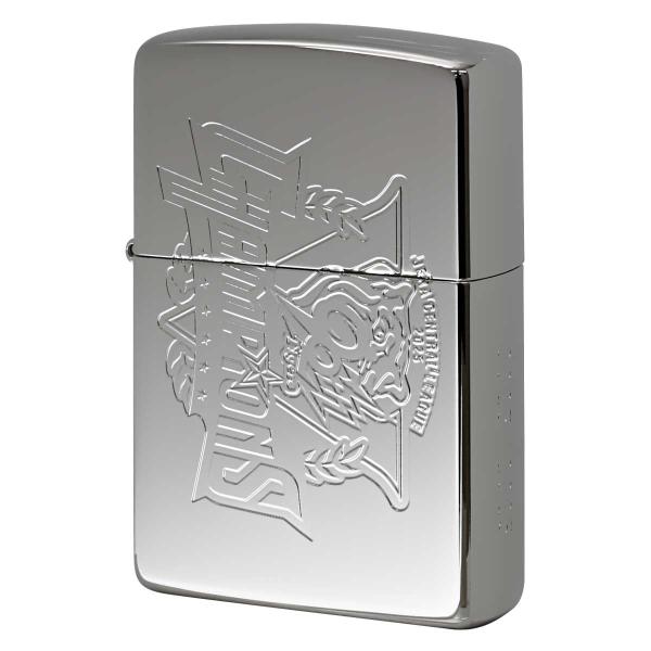 闘志を燃やせ！ZIPPO×阪神タイガース。2025年セ・リーグ優勝記念ZIPPOです。2025年にちなんで限定数量2,500個の生産。側面にシリアル番号（指定不可）が刻印されております。プラチナメッキの美しいコーティングに、エッチング彫刻で...