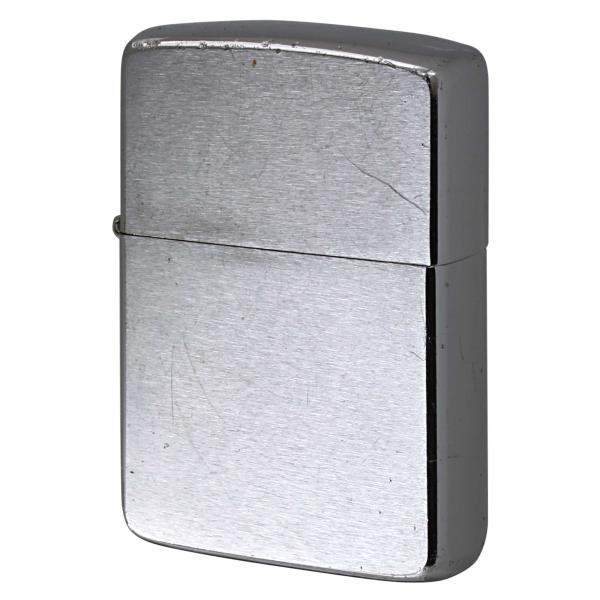 ZIPPOの中で一番スタンダードなNo200。ブラッシュドクロームなので指紋もつきにくく、普段使いに最適です。コンディション：【傷や汚れあり】製造年月：1986年製造国：アメリカ合衆国発売国：アメリカ合衆国付属品：パッケージ:なし｜説明書等...