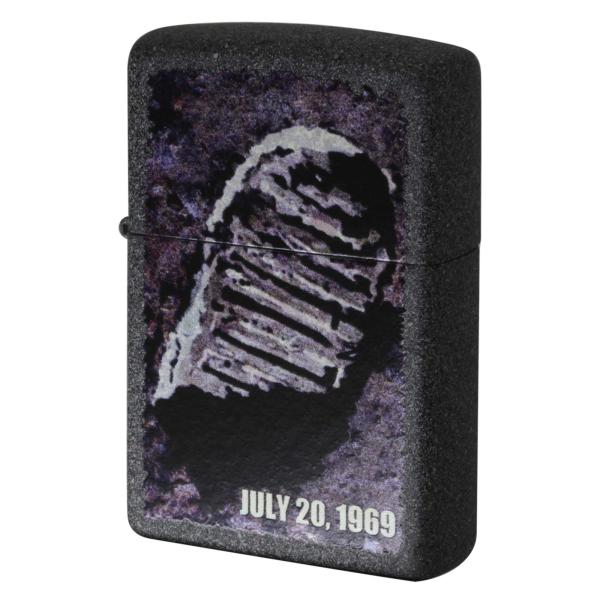 2015年からDeAGOSTINI(ディアゴスティーニ）で発刊されていた「ジッポー コレクション 80th Anniversary」のZippo。歴代の名作にインスパイアされた限定コレクションとして隔週刊として2019年の120号まで刊行さ...
