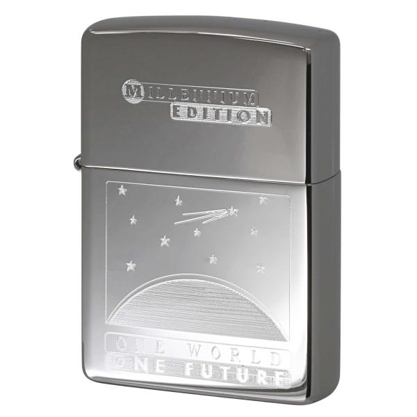 2000年の新世紀を迎える記念に発売されたコレクティブモデルのZippo。100,000個限定で製造されました。チタニューム（TVD）コーティングが施されており、ボトムも専用ボトムになっております。専用のブリキ缶ケースに冊子が付属します。コ...