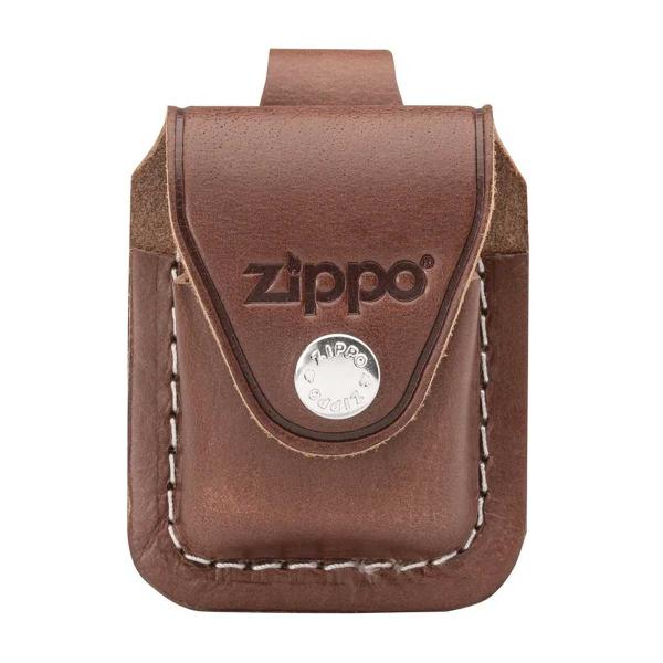 レギュラーサイズのZIPPOを1個収納できます。使い込むほどにしなやかに、柔らかくなり、風格さえ漂う。そんな魅力を持つZIPPO専用革ケースです。ZIPPOをただのライターとしてではなくファッション感覚で楽しませてくれる逸品です。※アメリカ...