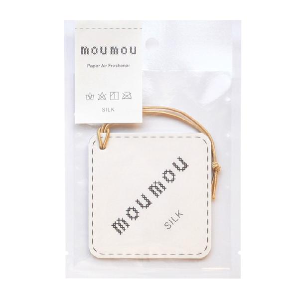 【発売日：2019年09月20日】mou [mu] ムー：やわらかい●シルク光沢が美しいシルクをイメージさせる優しくパウダリーで艶やかな香り。日々の暮らしの中でとても身近な存在のファブリック。いろんな素材がある中で、代表的な天然の素材を香り...