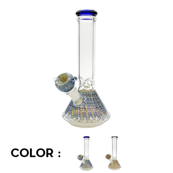 オリエンタルなパターンが目をひく、高さ21cmのミドルサイズ。定番のビーカー型ガラスボング。サイズ：高さ 約210mm / 底面直径 約60mm / 最大直径 約90mm / 吸い口直径 約40mmジョイント：メス 14mm