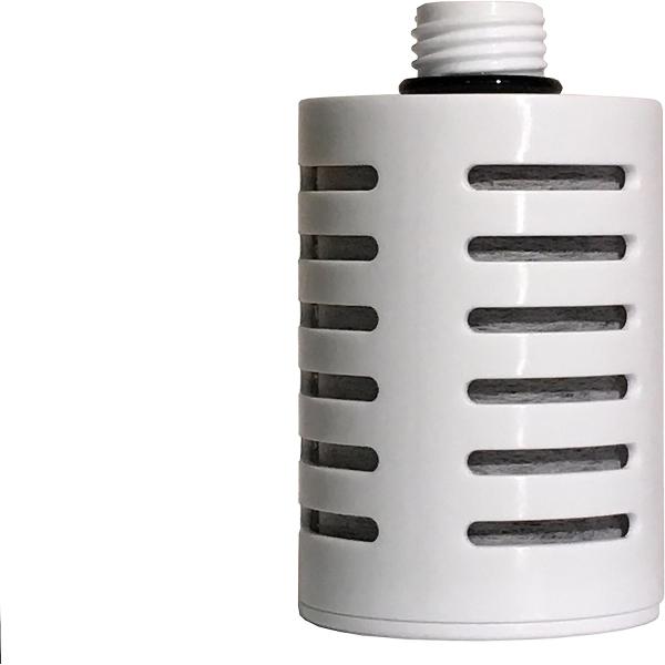 ガイアライトボトル専用の交換用カートリッジです。300リットルの浄水能力があり、３〜４ヶ月の使用が可能です。【互換品にご注意ください。】類似の互換品が出回っていますが、当店はメーカー正規品のみを取り扱っておりますので、安心してご使用いただけます。