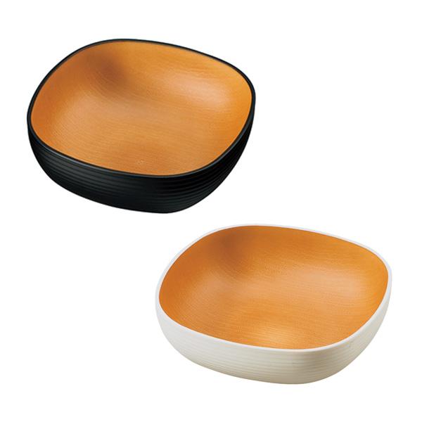 日本庭園の砂紋をイメージしたデザインのスクエア型ボウルです。◆ 和食にも、洋食にも映える器です。◆ 内塗りにもこだわり、木目調に仕上げています。◆ 電子レンジ・食洗機対応。◆ 日本製です。・ カラー　： ブラック・ サイズ（約）　： 135...