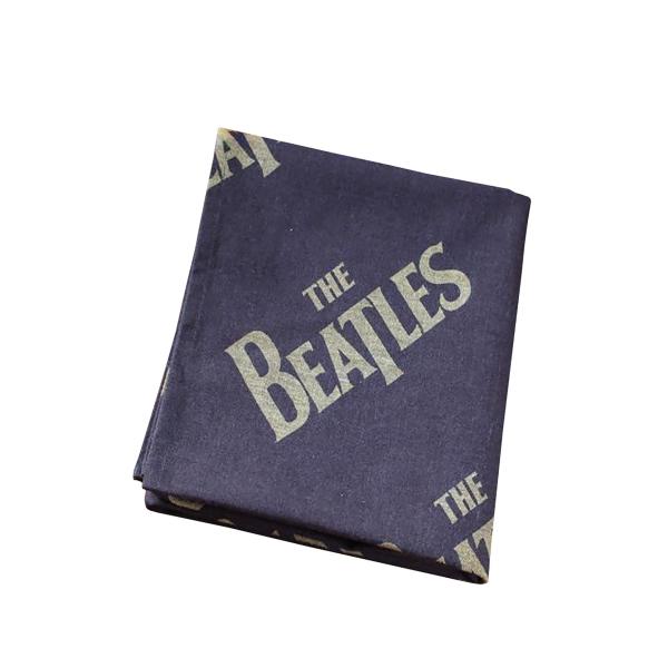 江戸から明治にかけ、かつて武州と呼ばれたこの地は藍や綿の栽培に適していました。色合いの深さ、耐久性や密度が高いことなどから、剣道着の素材としてその伝統と価値は創業以来、現在も変わらず生き続けています。そして日本唯一の剣道着素材の産地として「...