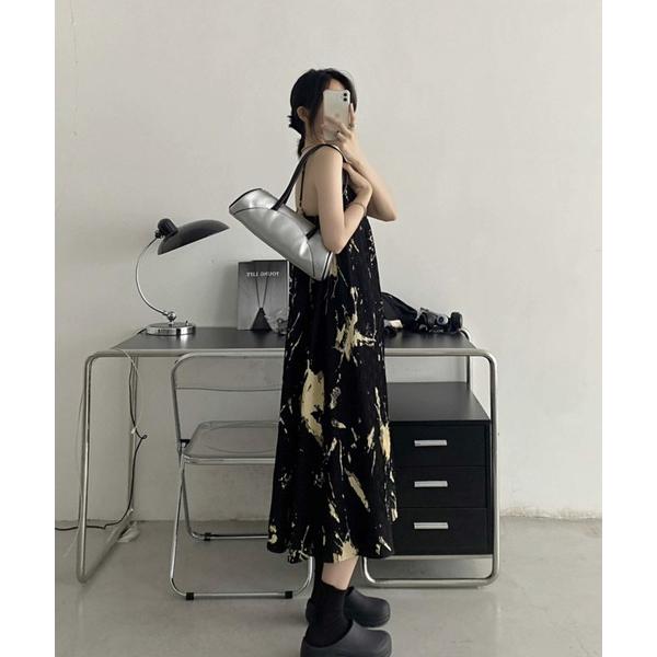 『タイムセール実施中』参考価格：5，500円発売時期：2023年09月コンディション：A（使用感なし）数回使用した程度で使用感が感じられないアイテム参考商品名：総柄キャミワンピース参考品番：19-24SS/I☆，AB-881【商品に関する注...