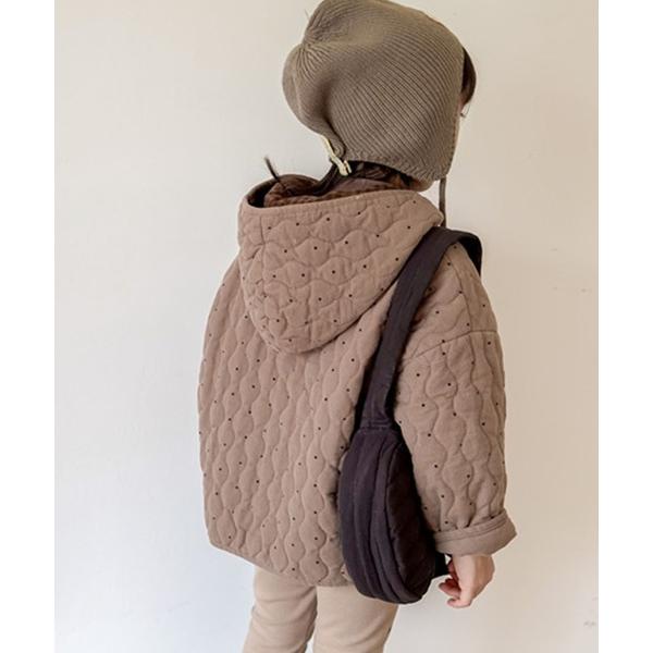 参考価格：5，489円発売時期：2024年11月コンディション：B（目立つ使用感なし）使用感が少ない、または気にならないアイテム全体的：型崩れ参考商品名：【aimoha-KIDS-】フード付きキルティングジャケット参考品番：mosjd122...